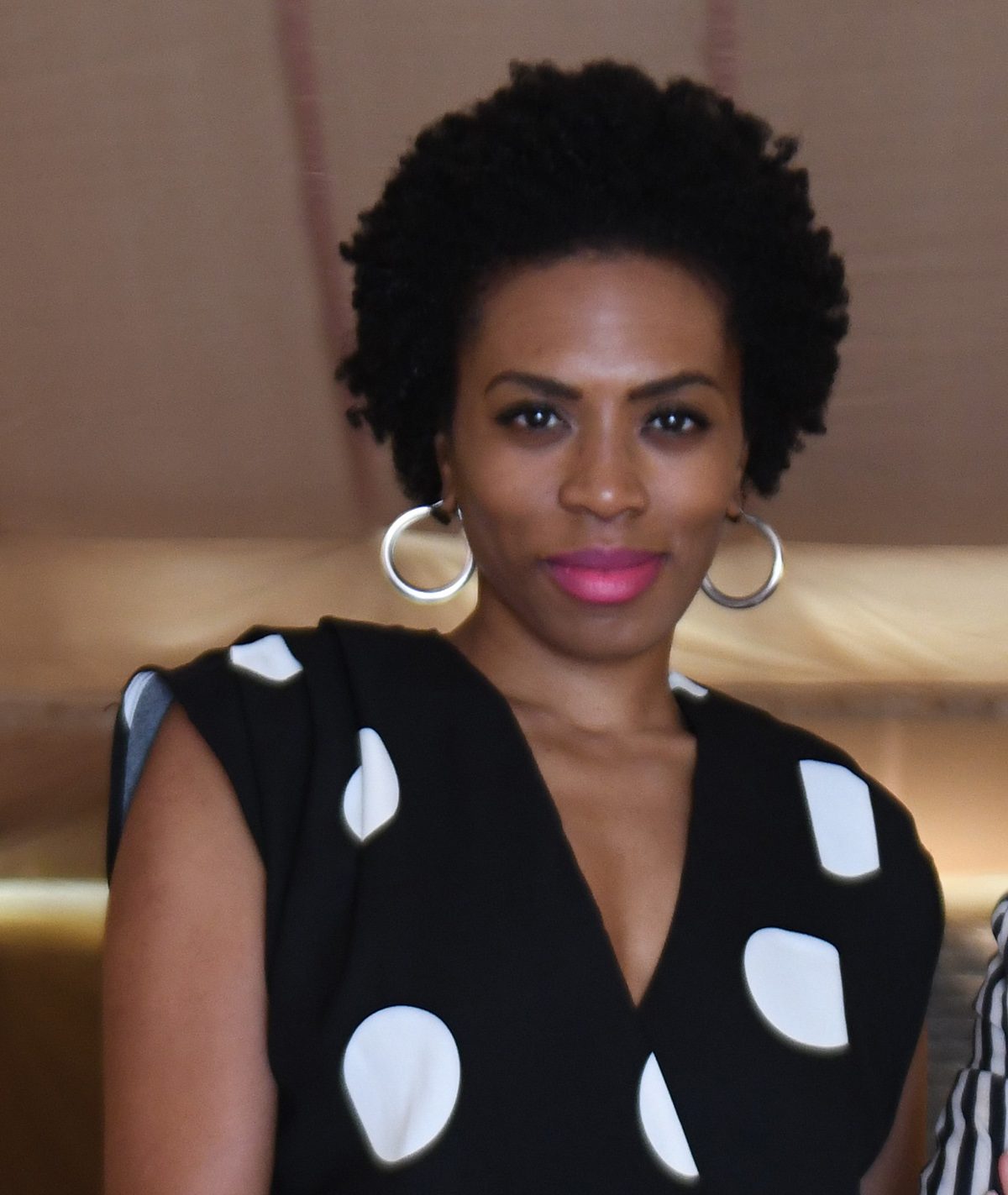 6 Questions: Lisa Anderson, Curator - Lux Magazine