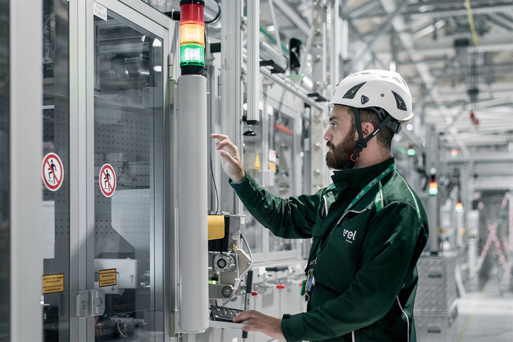 3Sun Gigafactory's Eliano Russo On The Clean Energy Transition - Lux ...